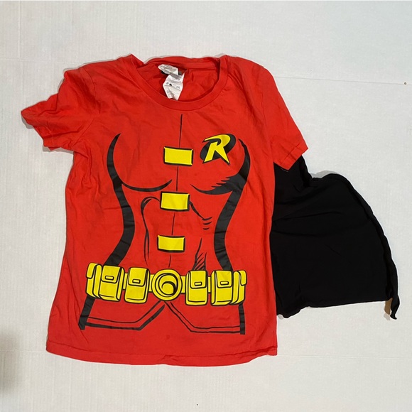 DC Comics | Tops | Robin Tshirt Tee With Cape Halloween Costume Dc ...